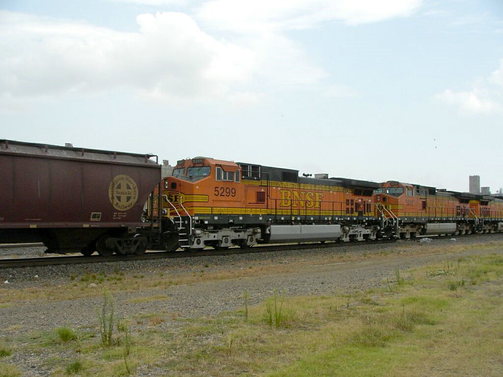 BNSF 5299